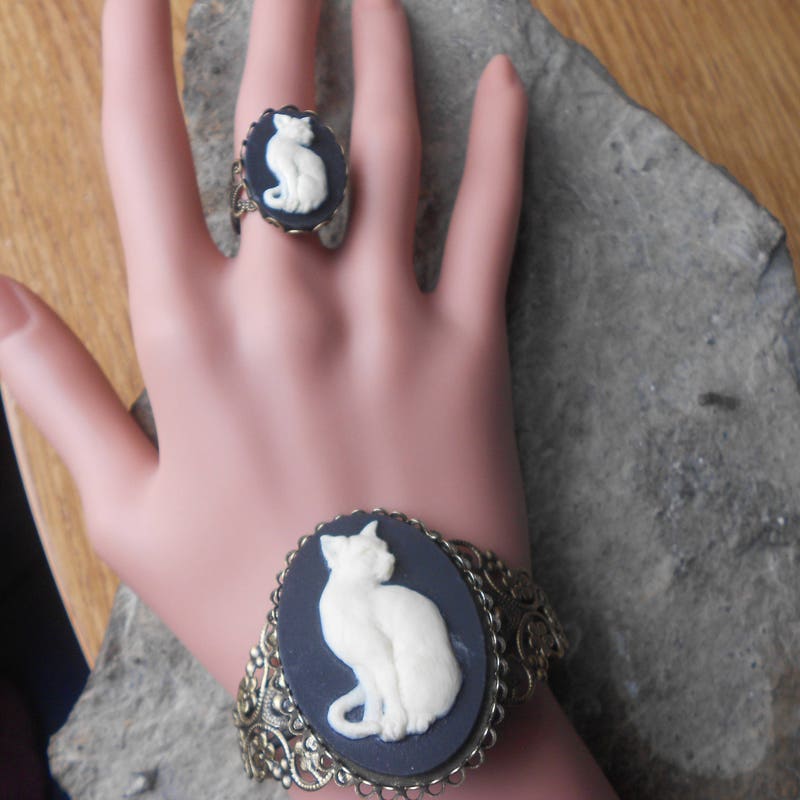 Cat Cameo - Etsy