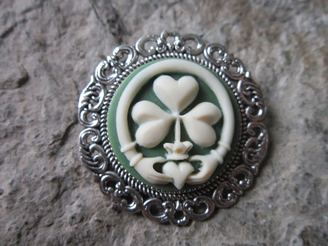 Irish Shamrock and Claddagh on Green Cameo Silver Brooch / Pin - Celtic ...