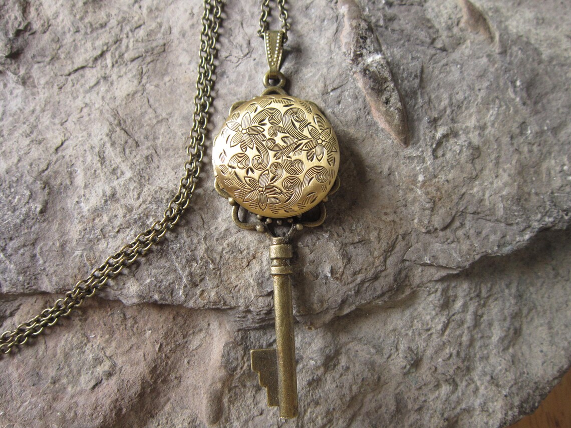 Choose Silver or Bronze Round Locket Skeleton Key Necklace | Etsy