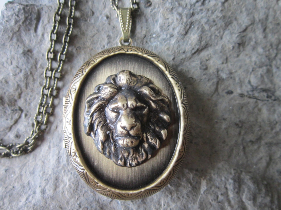 Locket--stunning Lion Bronze Pendant Locket - Lion's Head Locket ...