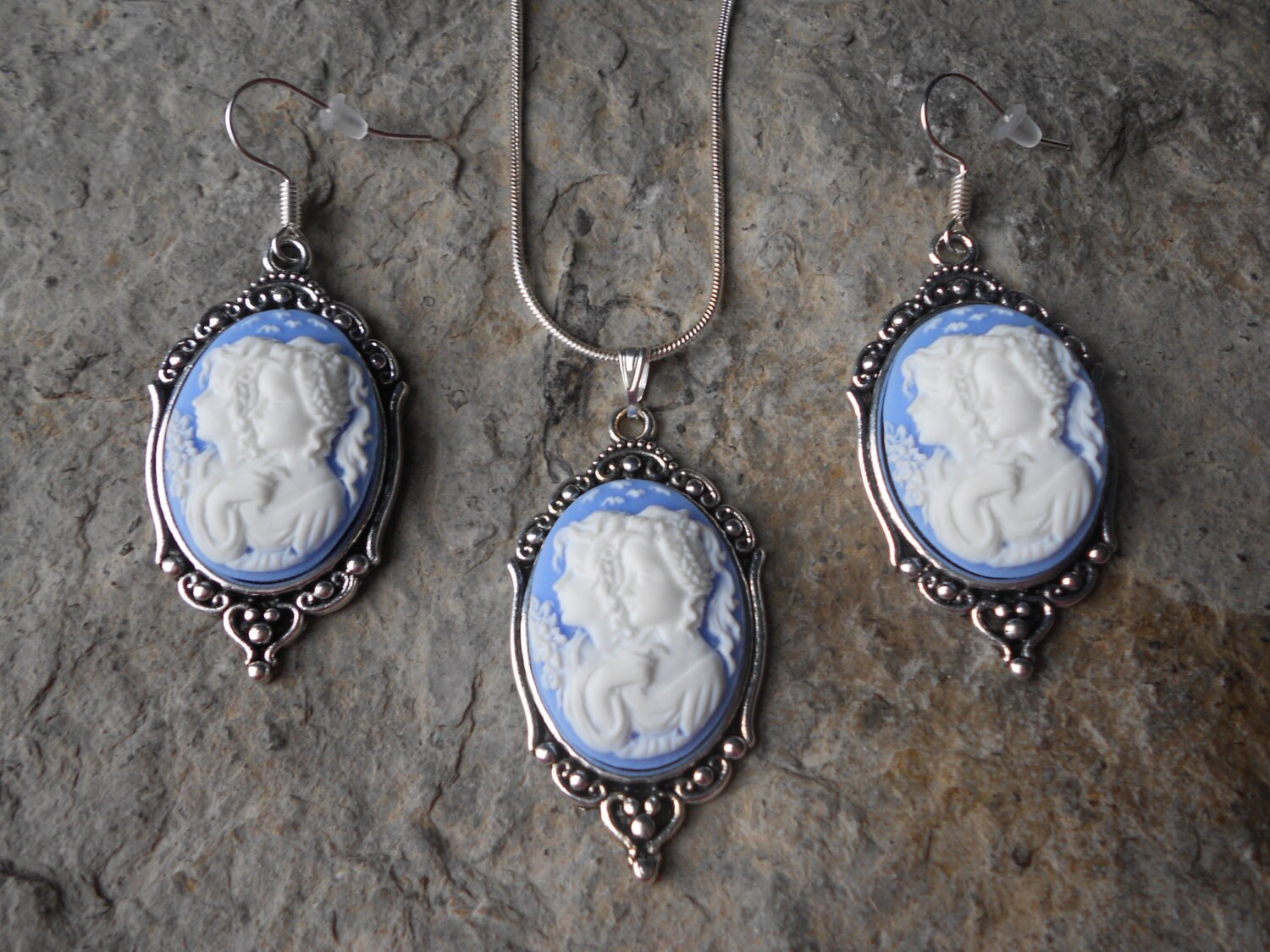 Choose Color Necklace and Matching Earrings Set Sisters - Etsy