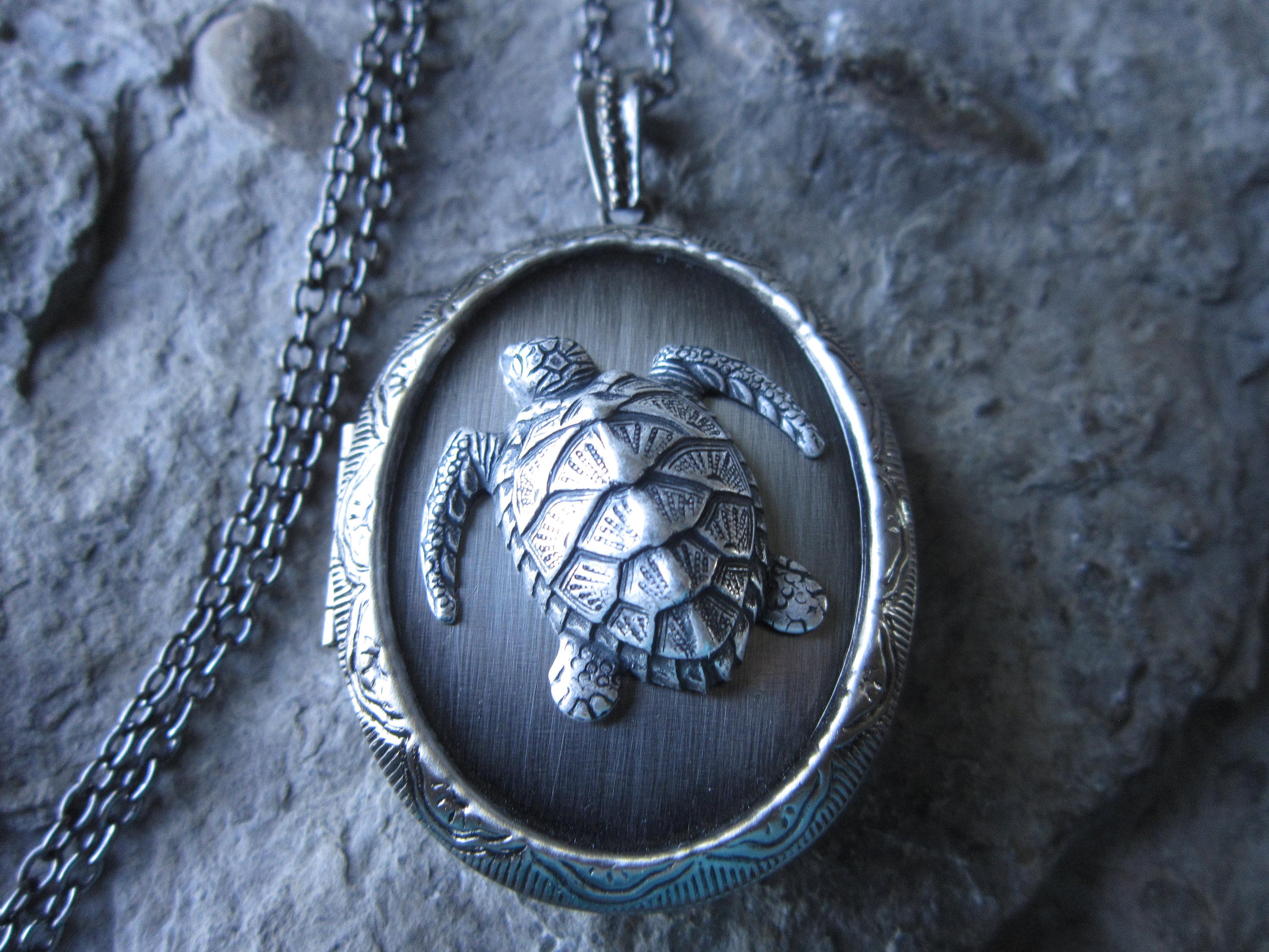 Choose Antiqued Silver, Silver, Gold, Rose Gold - Sea Turtle Locket ...