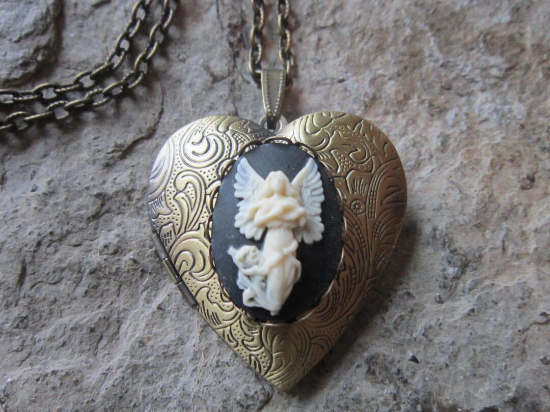 Guardian Angel Cameo Bronze Heart Locket!!! High Quality - Photos ...