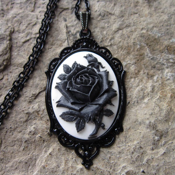 Black Rose Necklace - Etsy