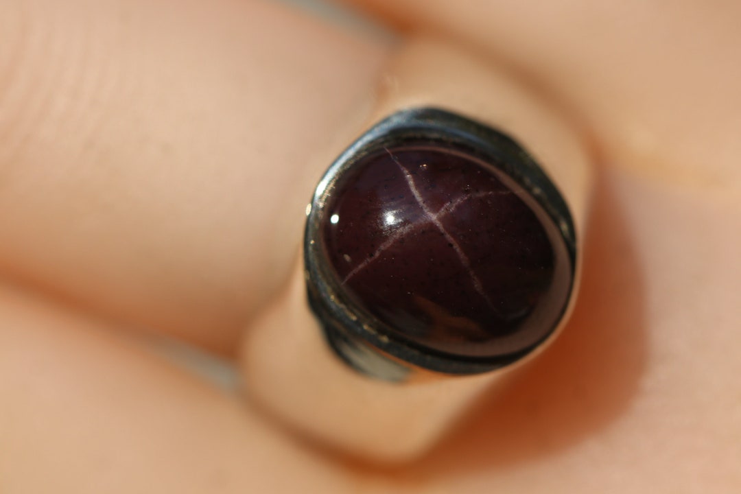 Oval Star Garnet Ring, Size 7, Smooth Rounded Fit, Sterling Silver ...