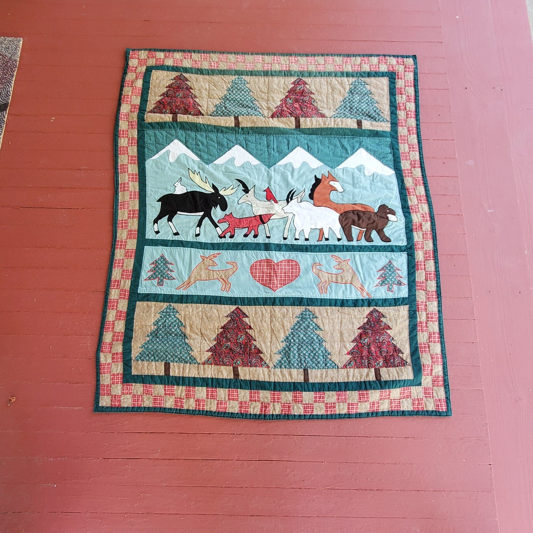 Forest Animals Quilt: Cabin Chic Throw Blanket, Applique Embroidered ...