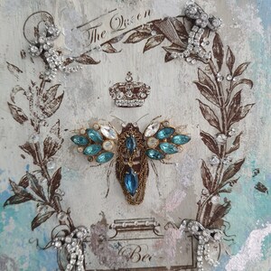 French Wall Decor Antique Frame Queen Bee Rhinestone Art Work Wall ...