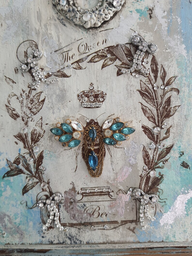 French Wall Decor Antique Frame Queen Bee Rhinestone Art Work - Etsy