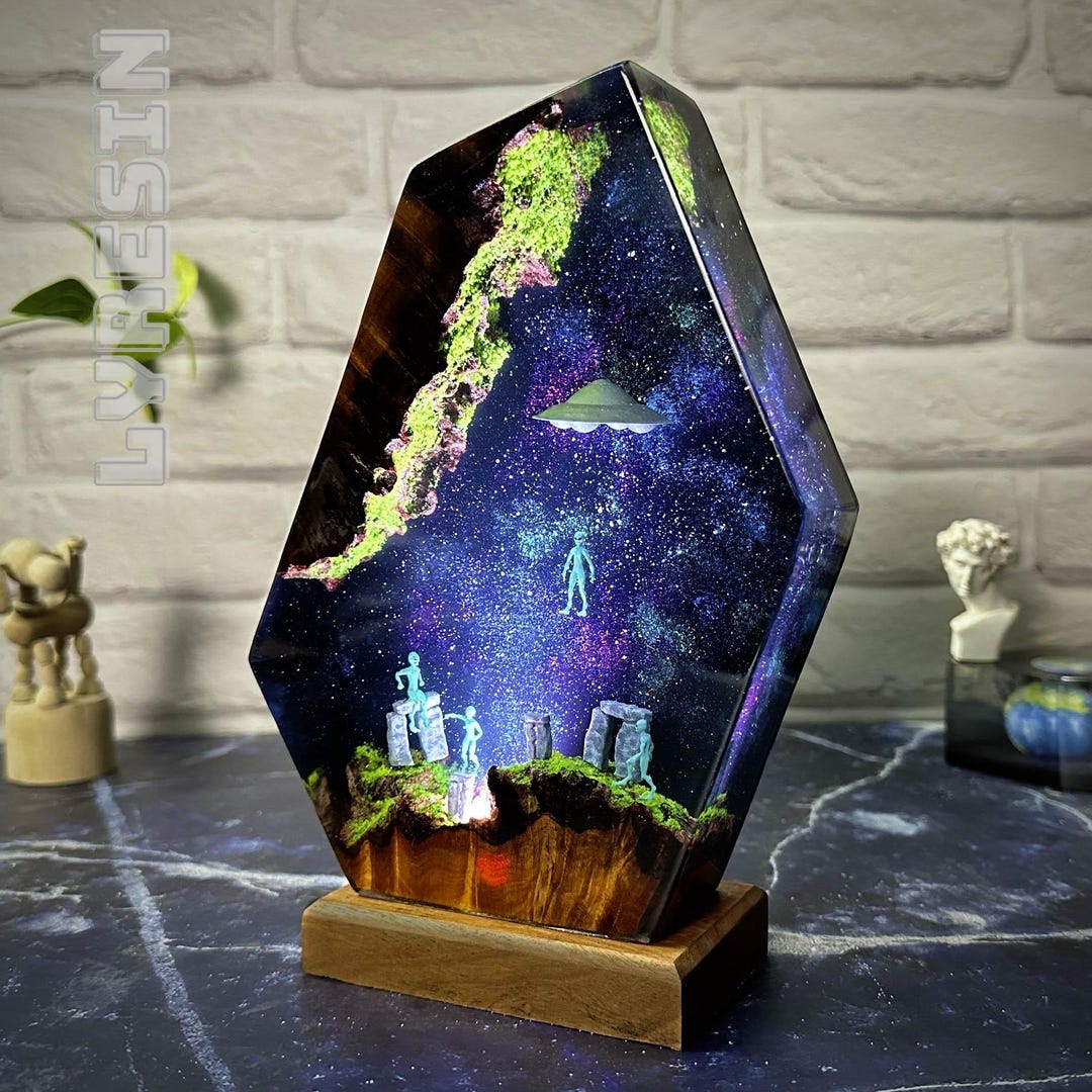Aliens and Stonehenge Resin Lamp, Space Galaxy Resin Night Light, UFO ...
