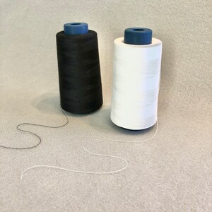 2600 Yards Spools Cone Shaped of White or Black Polyester High Tenacity ...