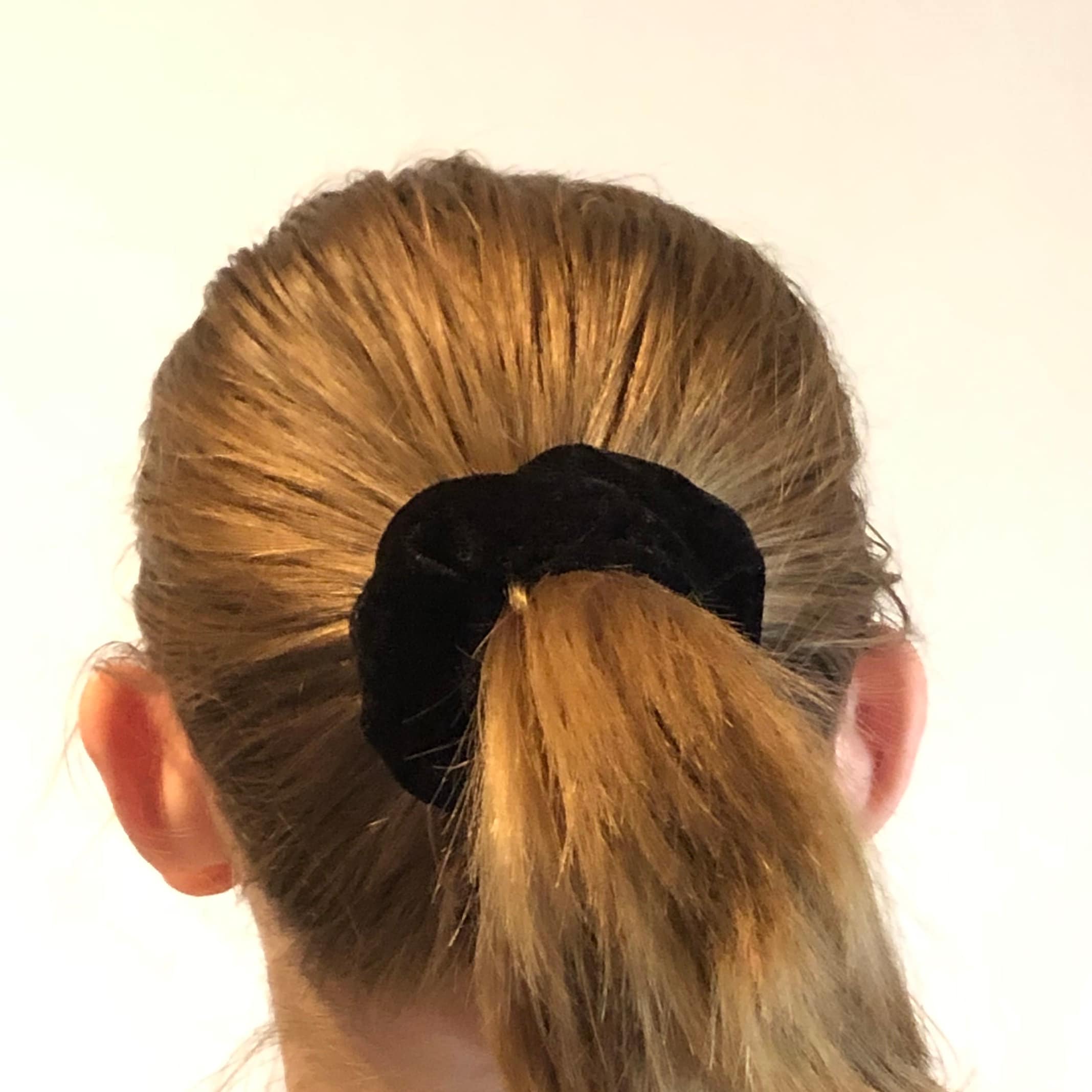 Velvet Scrunchies Hair Accessories Colorful Assortment of Ponytail ...