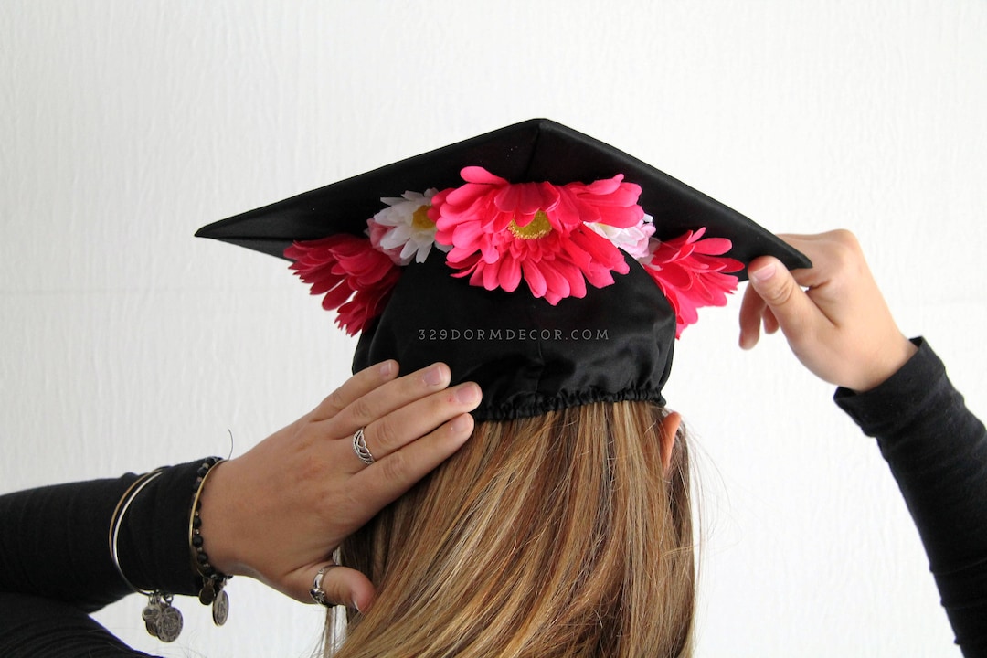 Pink Daisy Flower Crown | Graduation Cap - Etsy