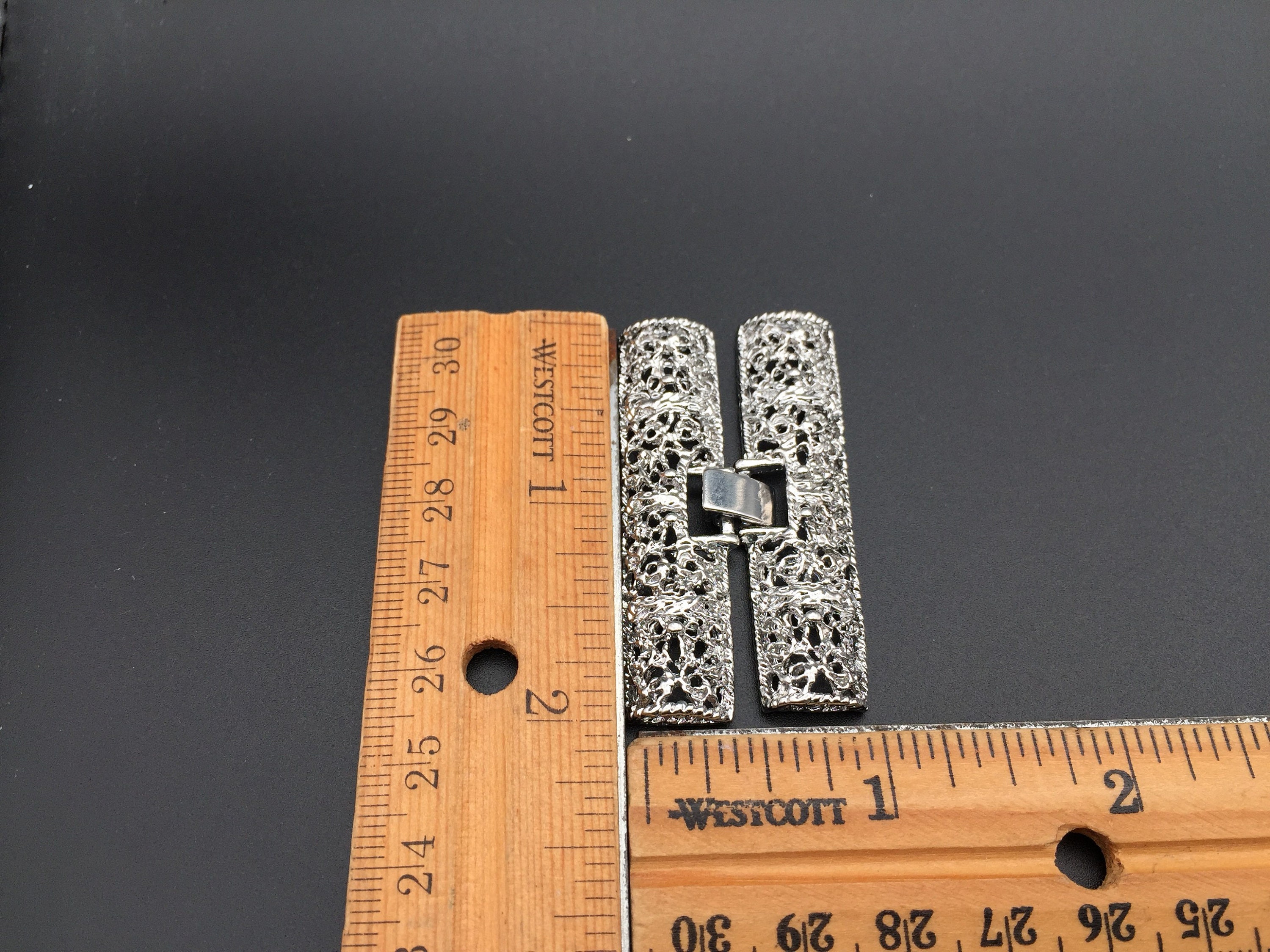 Silver Plated Multi-strand Hollow Bar Clasp: Watch Buckle Style (2x1 ...