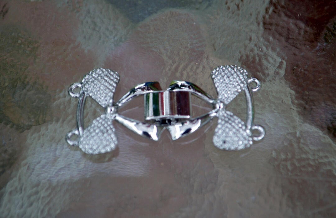 2-strands Ribbon Bow Shape, Watch Buckle Style Clasp. Silver Plated ...