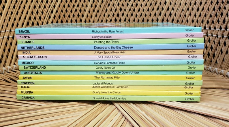 90s Disney's Small World Library Set of 14 - Etsy