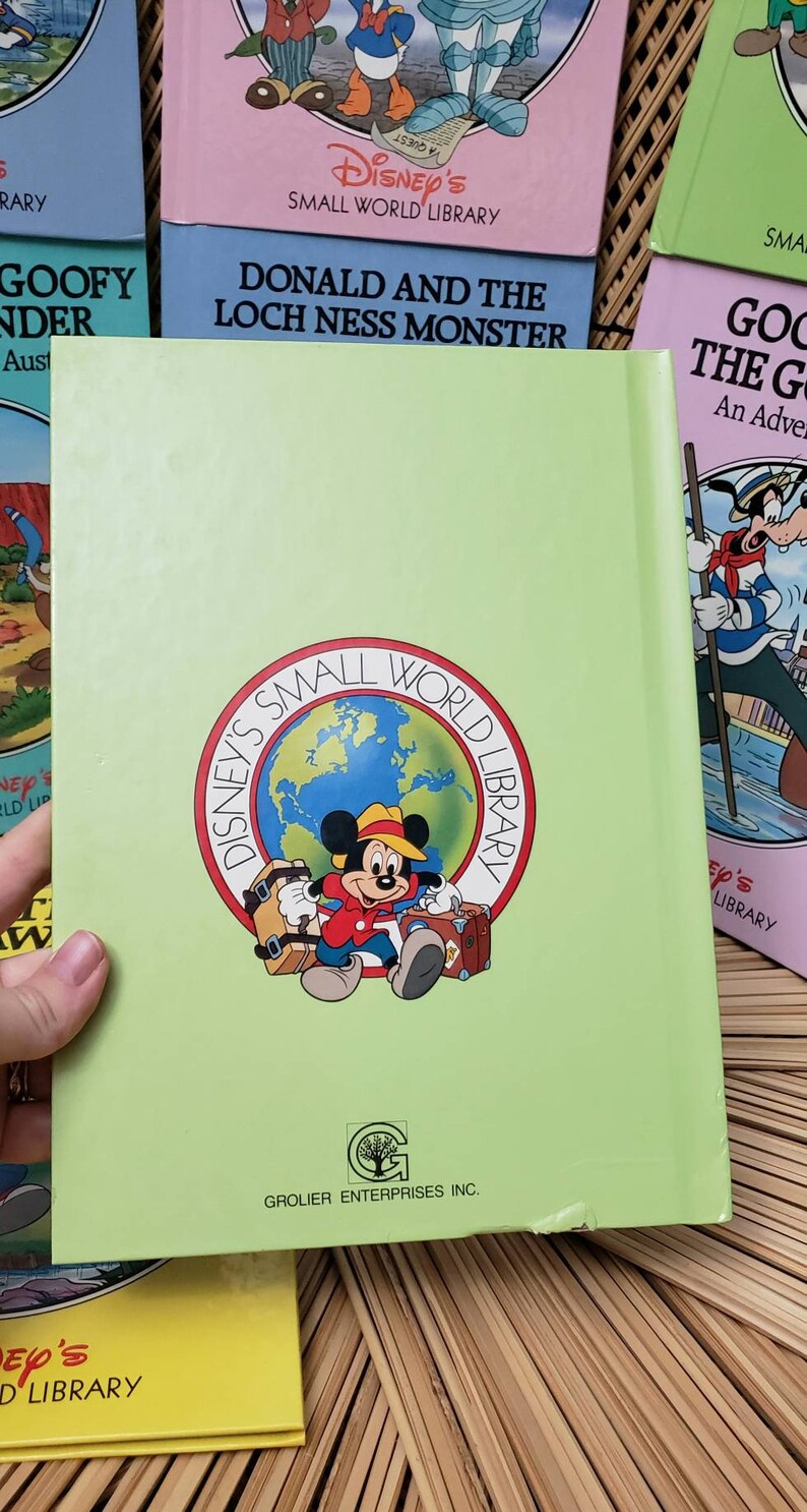 90s Disney Small World Library Set of 10 Books - Etsy