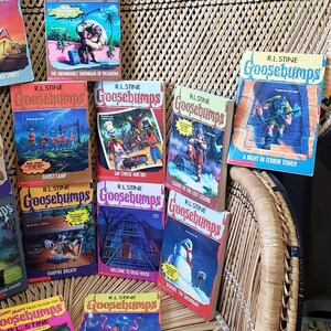 90s Goosebumps Books by R.L. Stein Scholastic, Buy 1 or All - Etsy