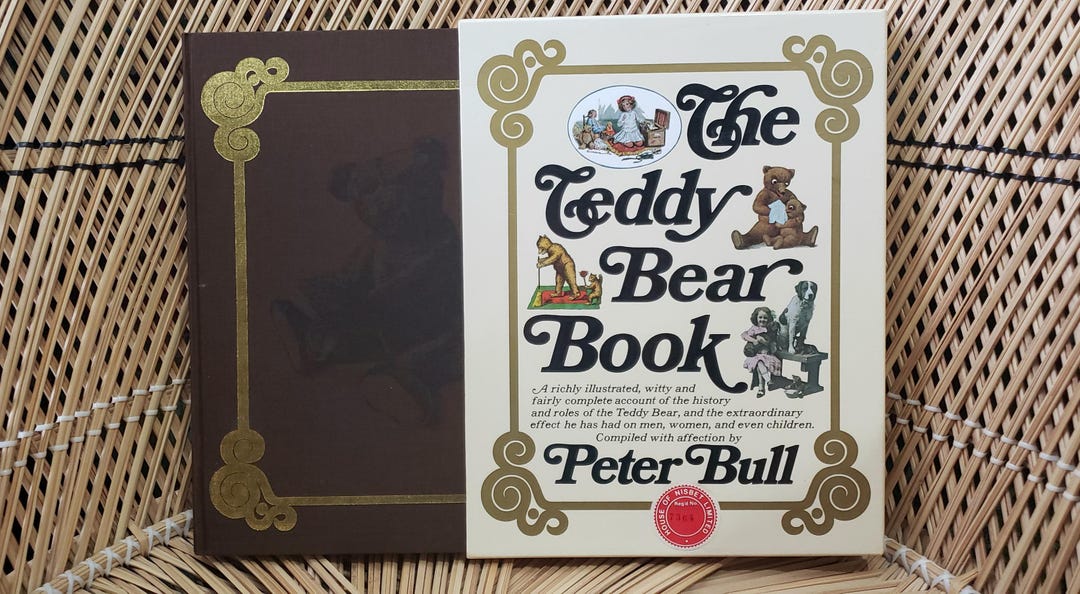 1983 the Teddy Bear Book SIGNED With Box Sleeve - Etsy