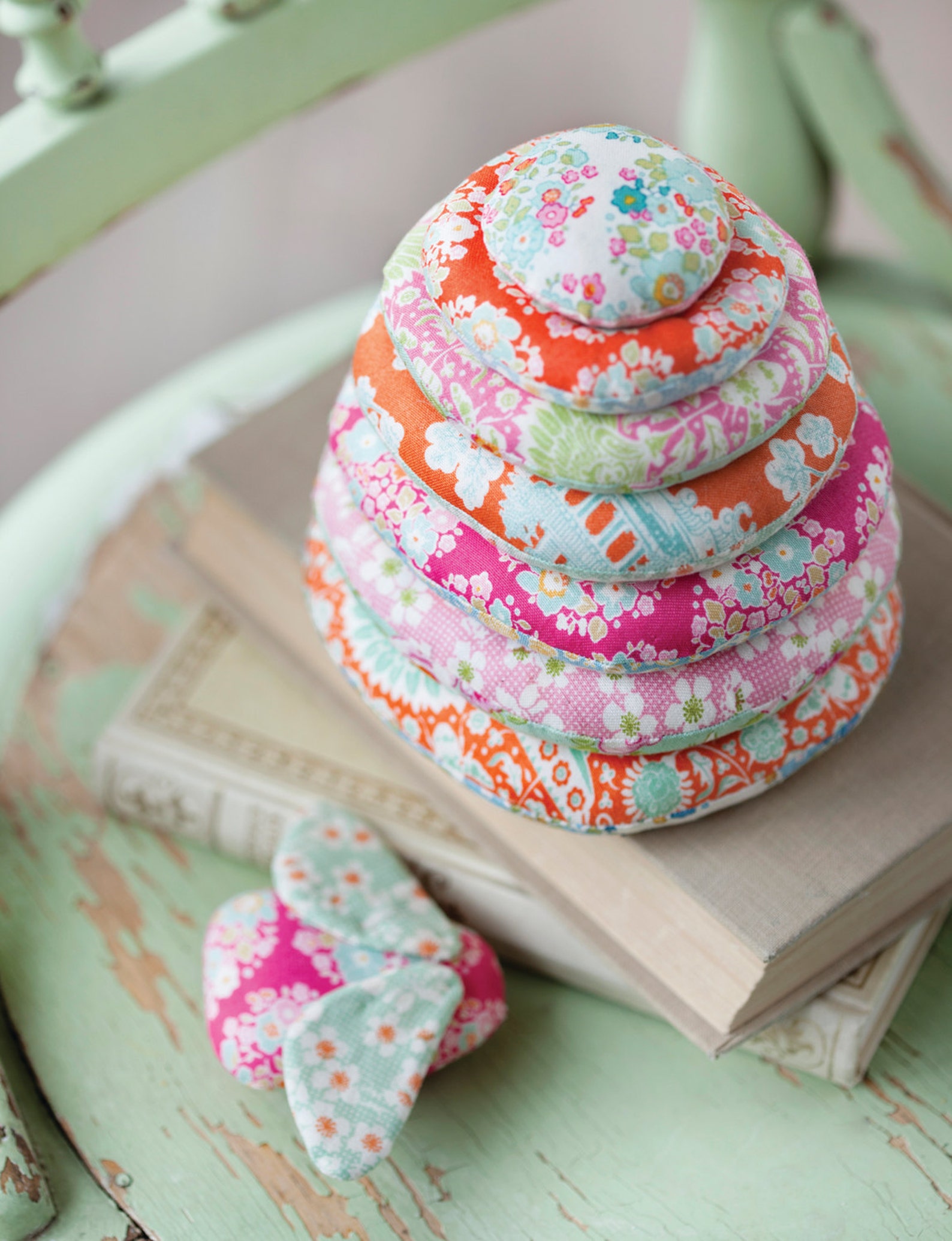 TILDA Bumblebee Garden Bees Ginger 481316 - Etsy