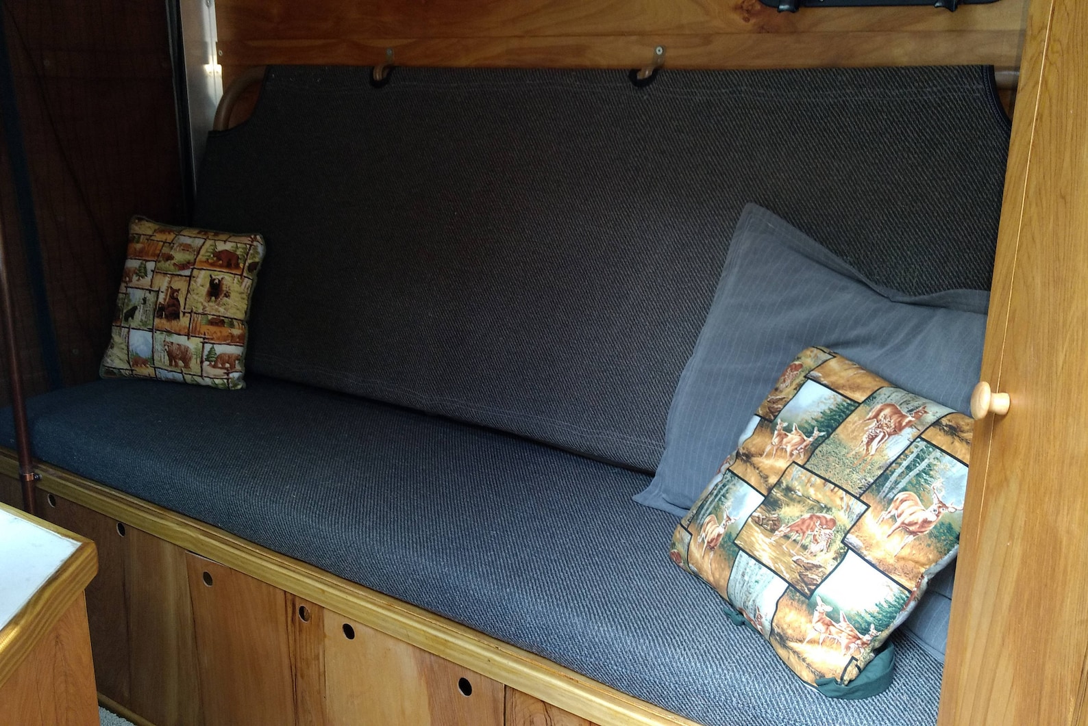 DIY Camper Trailer Plans W. 2 Bunks, Pvt Bath, Stand-up Headroom Etc ...