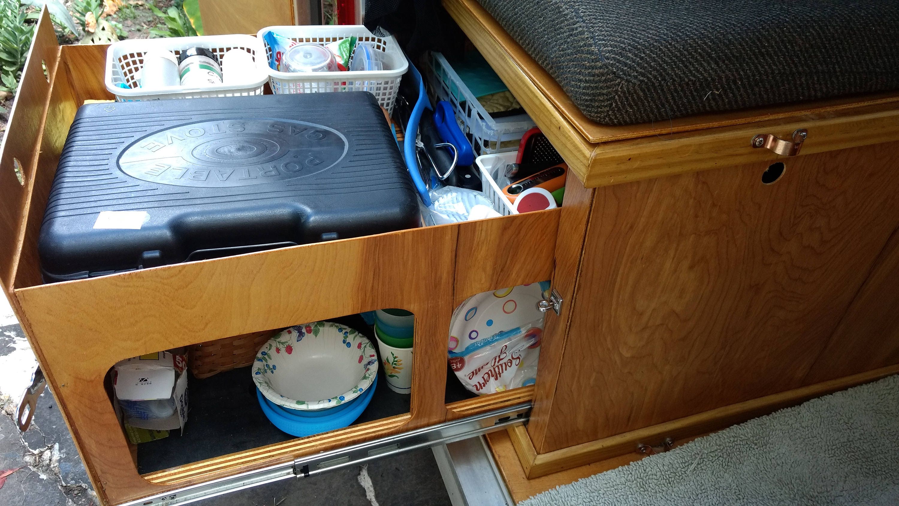 DIY Camper Trailer Plans W. 2 Bunks, Pvt Bath, Stand-up Headroom Etc ...