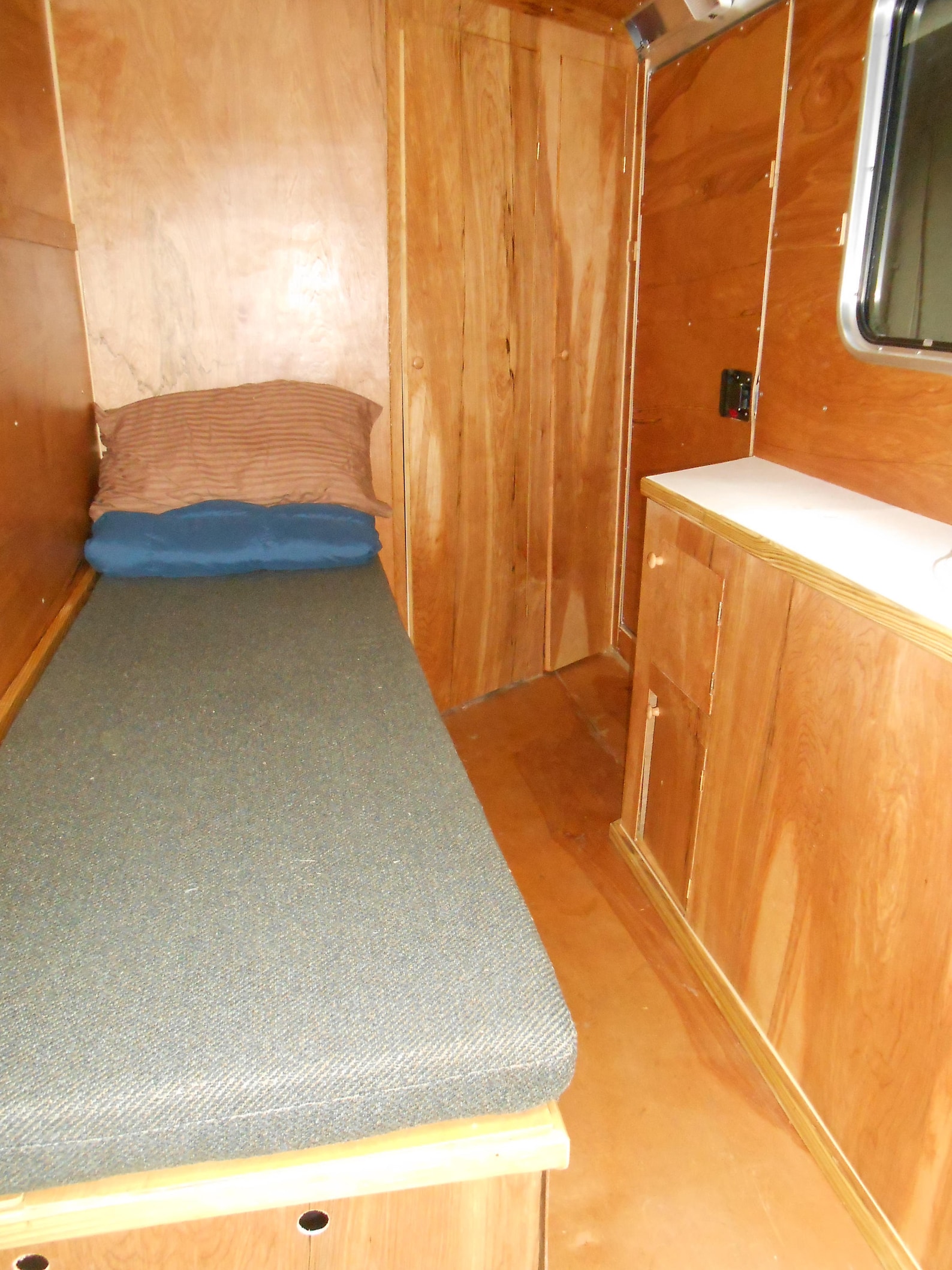 DIY Camper Trailer Plans W. 2 Bunks, Pvt Bath, Stand-up Headroom Etc ...