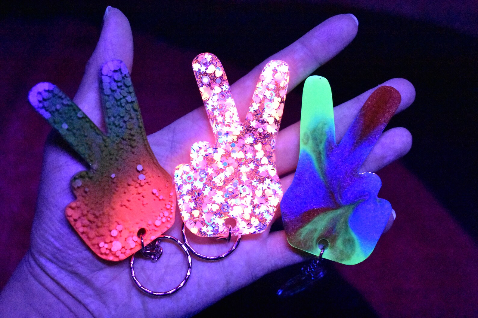 Peace Peace Hand Sign UV REACTIVE Glitter Keychain Rose Gold | Etsy