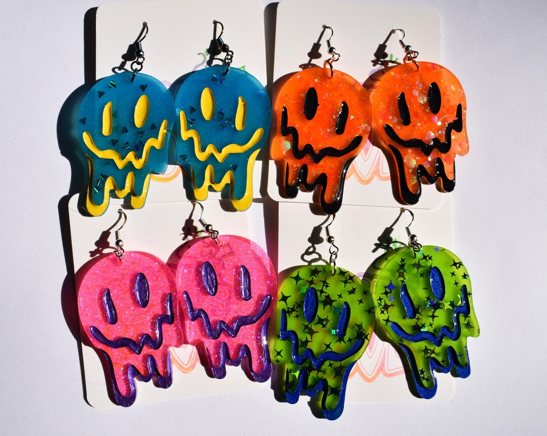 Drippy Smiley Face Earrings - Trippy Bright Glitter Dangling Earrings ...