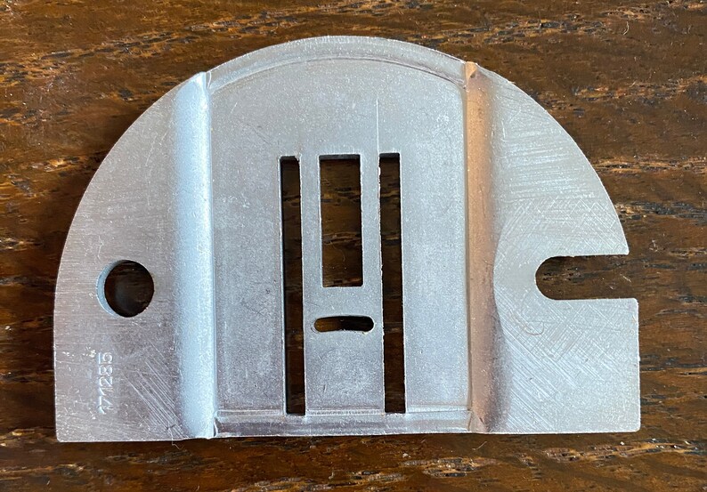 Singer Throat Plate, Feed Dog Cover 171285, Free Hand Embroidery and ...