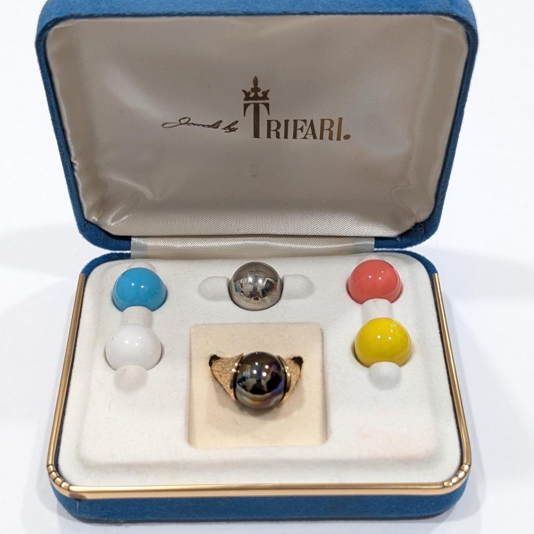 Collectors Jewels by Trifari Crown Vintage Ring 5 Interchangeable Balls ...