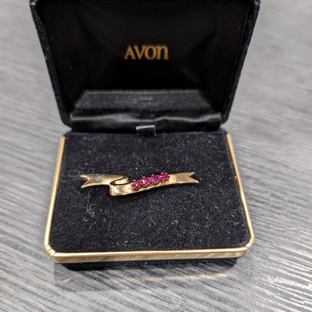 Avon Award Presidents Club Ruby Ribbon Pin 1983 Jewelry Award 4 ...