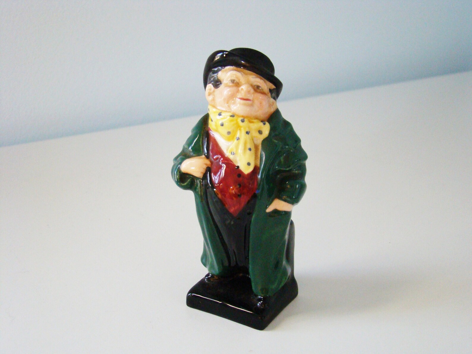 Vintage Dickens Figurine Royal Doulton Tony Weller 4" Figurine M47 ...
