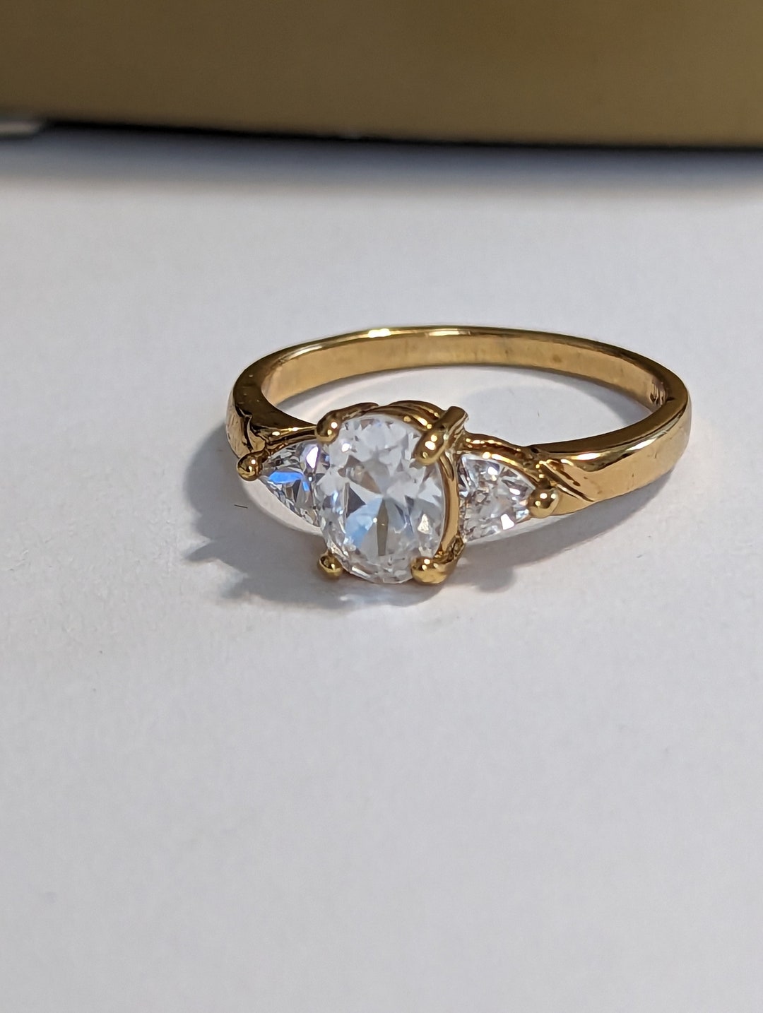 AVON Classic CZ Ring Cluster Solitaire Ring Size 10 Promise Engagement ...