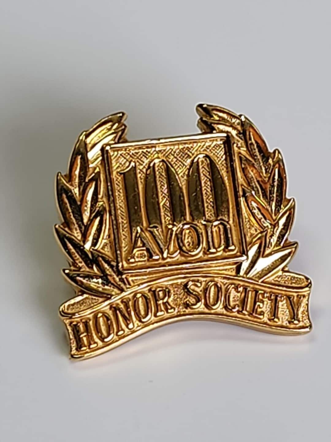 Vintage Avon 100 Honor Society Presidents Club Pin Sales Person Award Gold Color Metal Laurel ...