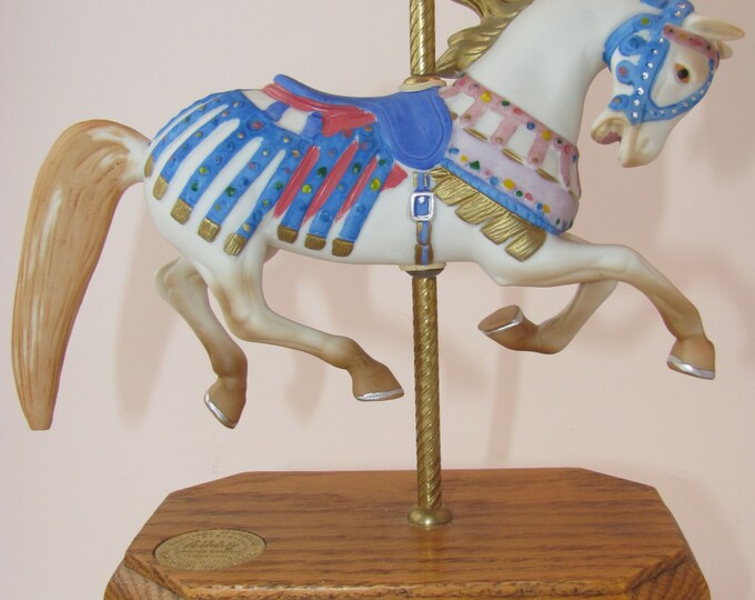 Vintage Willitts Musical Carousel Americana Collection Ilions Flame ...