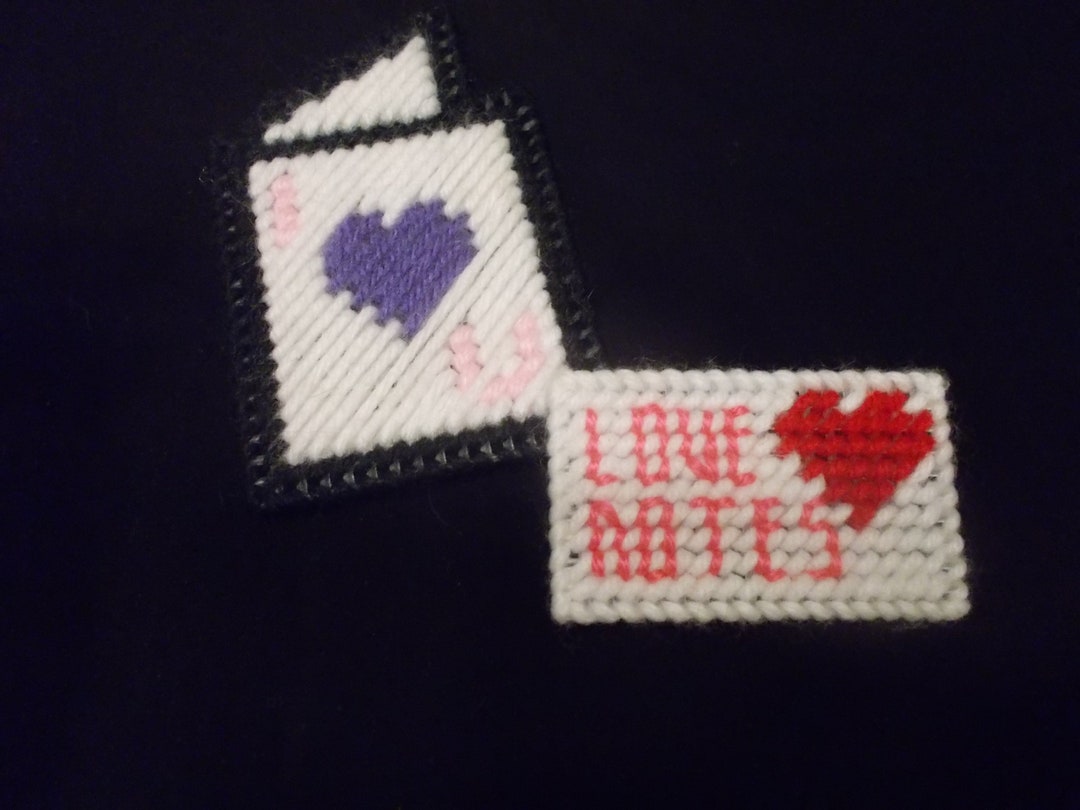 Plastic Canvas Valentine Magnet Set - Etsy