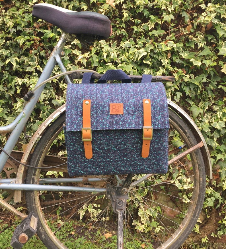 Bicycle Pannier/ Wheat Blue Canvas and Leather Pannier/ - Etsy