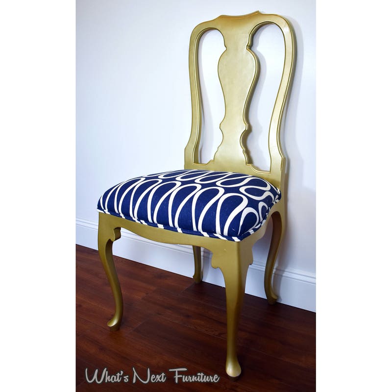 Queening Chair - Etsy