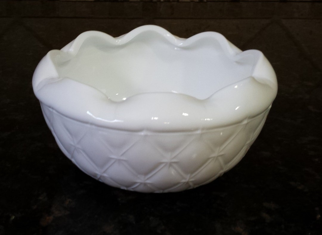Milk Glass Bowl Quilted Diamond Point Pattern With Crimped Edge - Etsy