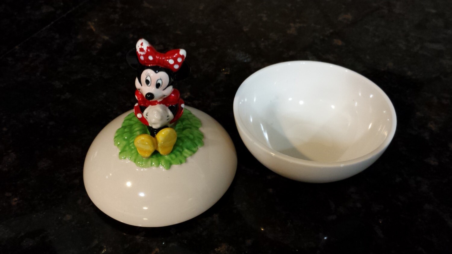 The Good Company by Applause Minnie Mouse Ceramic Basket Candy Dish ...
