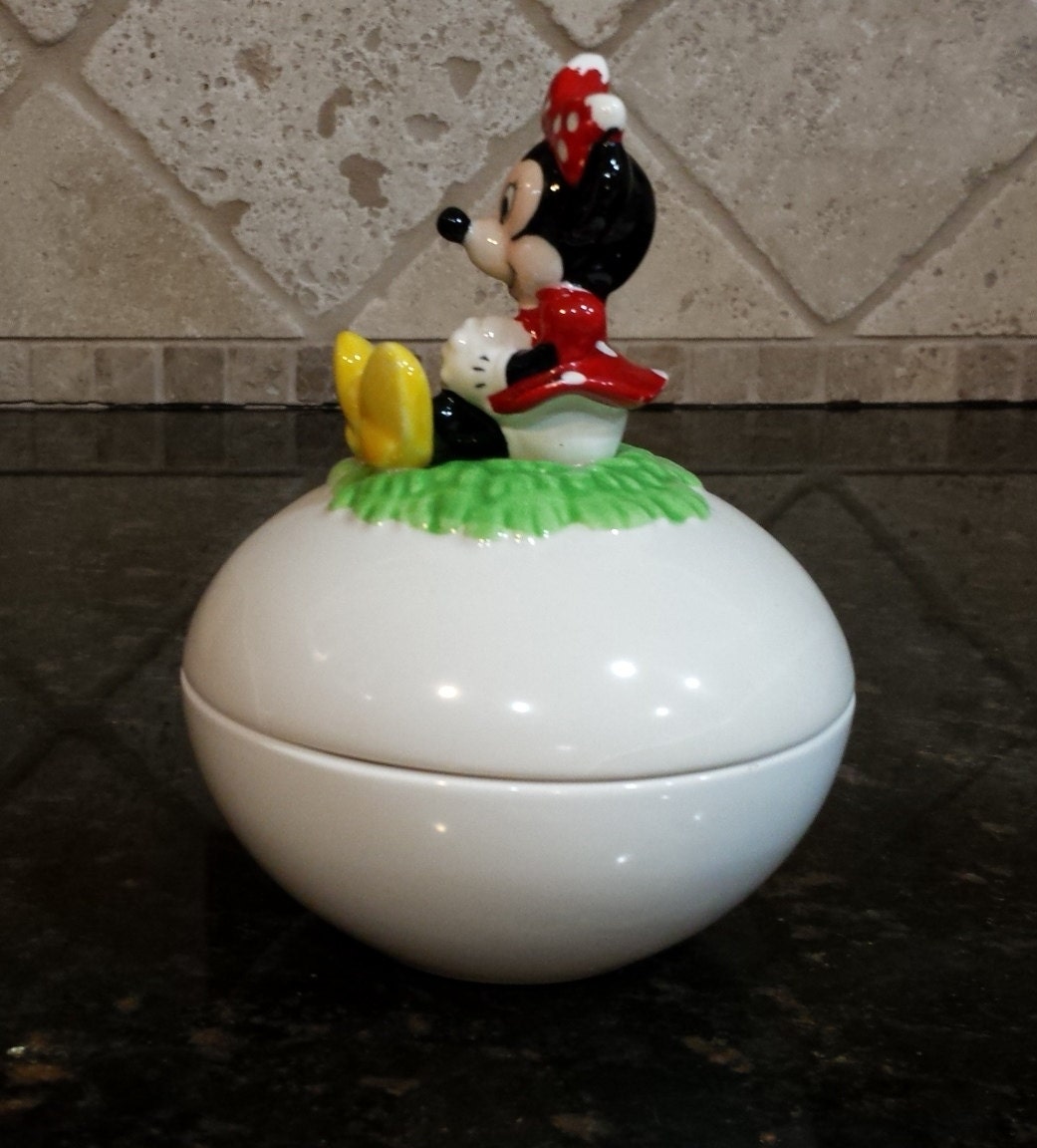 The Good Company by Applause Minnie Mouse Ceramic Basket Candy Dish ...