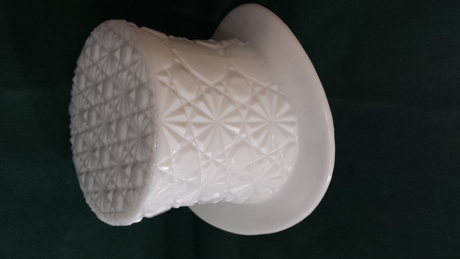 WHITE Fenton Top Hat Milk Glass Large Daisy and Button Art - Etsy