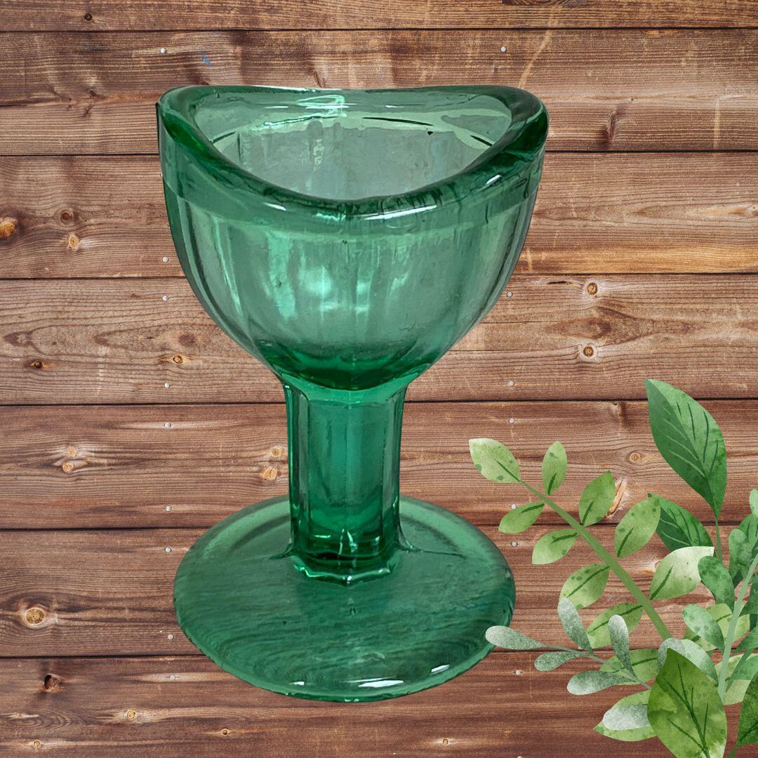 Vintage Green Glass Eye Wash Cup, Collectible Transparent Optical Care ...