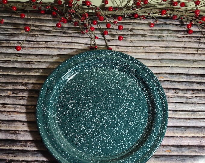 Vintage Enamelware Plates, Vintage Green and White Splatterware Enamel ...