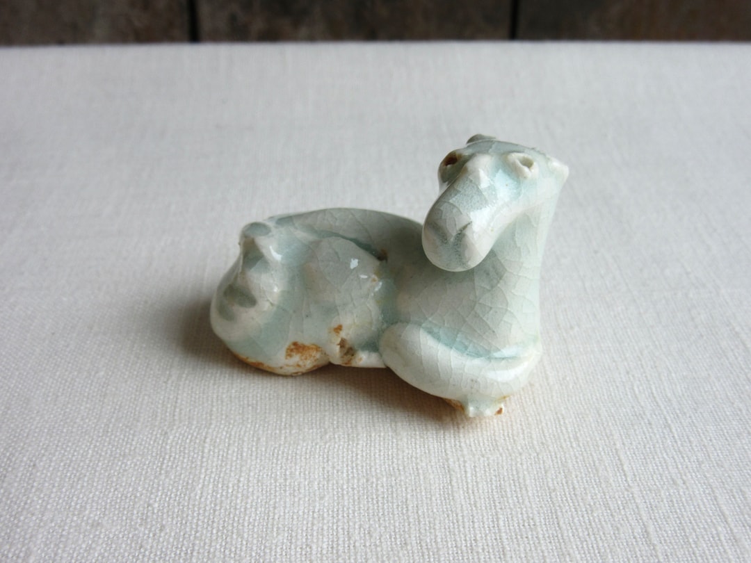 Amateur Vintage Chinese Dog Figurine, Primitive Mud Dog, Mud Animals ...