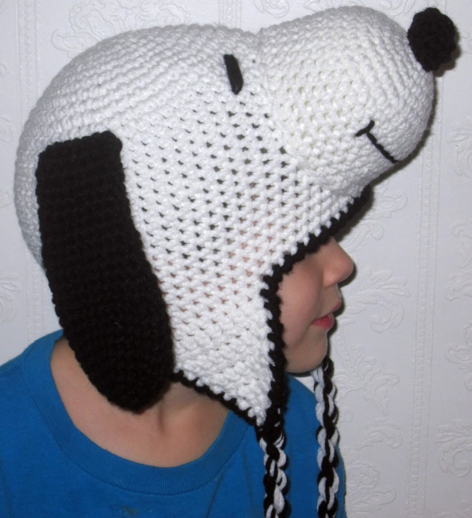White and Black Snoopy Dog Beanie Hat Stocking Cap Wtih Earflaps ...