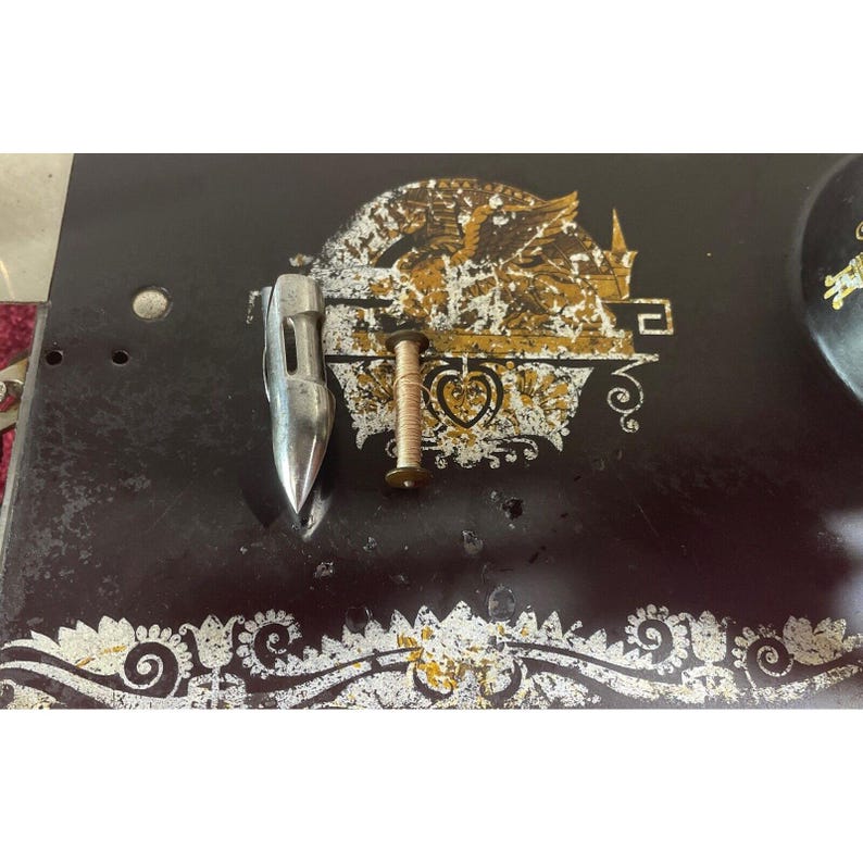 Antique 1924 Model 127 Singer Sphinx Treadle Sewing Machine Head Only ...