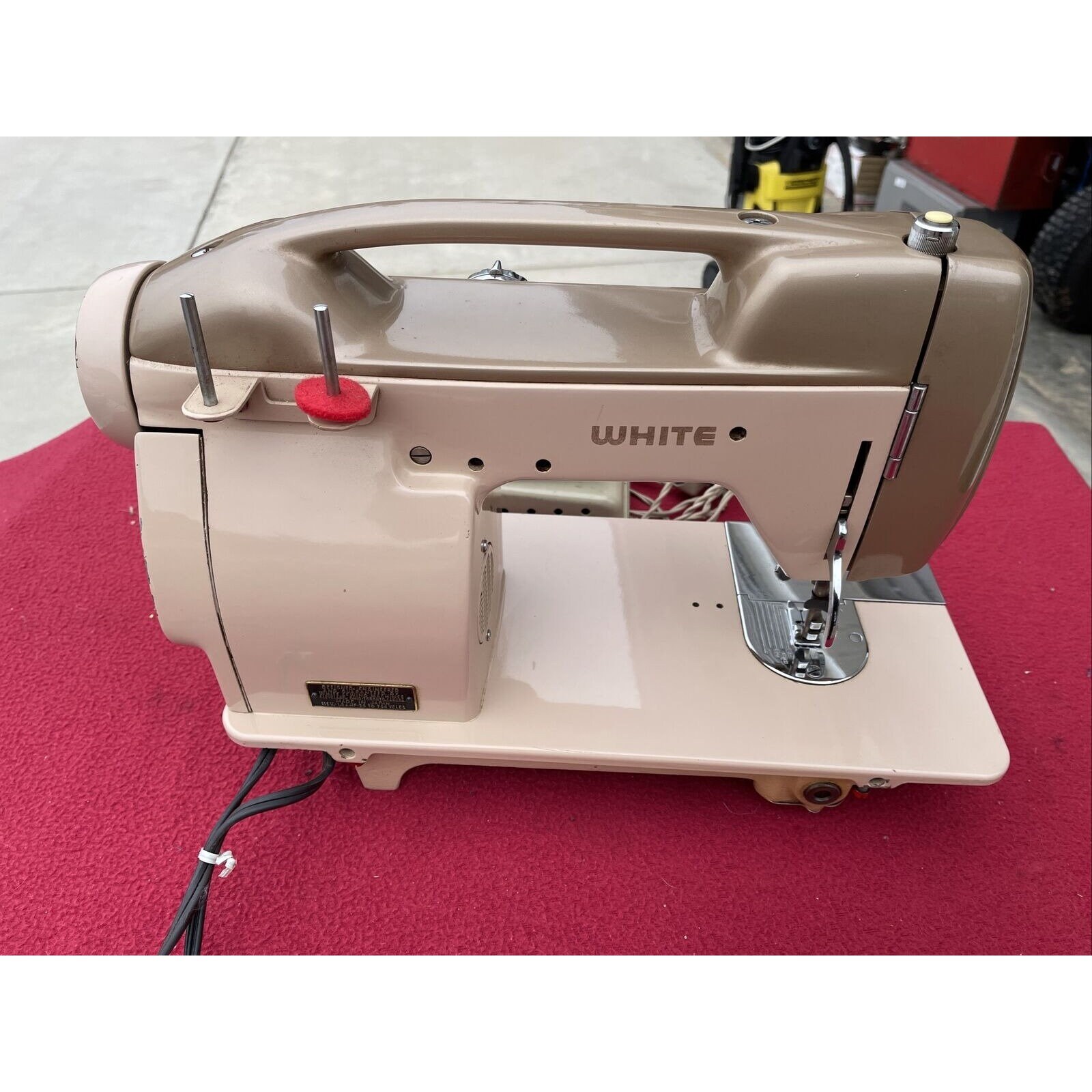 Vintage WHITE Sewing Machine Model 764 With Pedal - Etsy