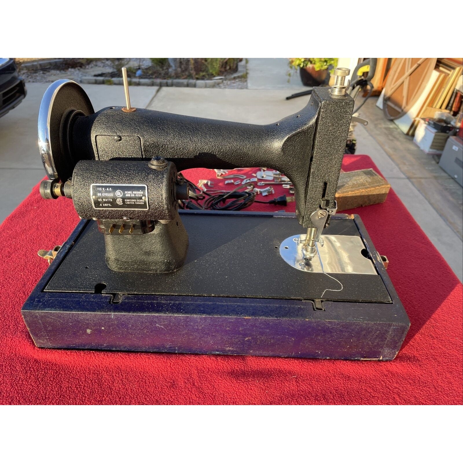 VINTAGE Rare Kenmore Sewing Machine Model 117.300 W/ Storage Box Works ...