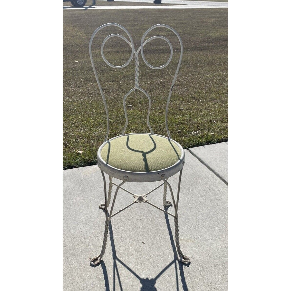 Vintage Antique ~ Ice Cream Parlor Chair ~ Wrought Iron Twisted Heart ...